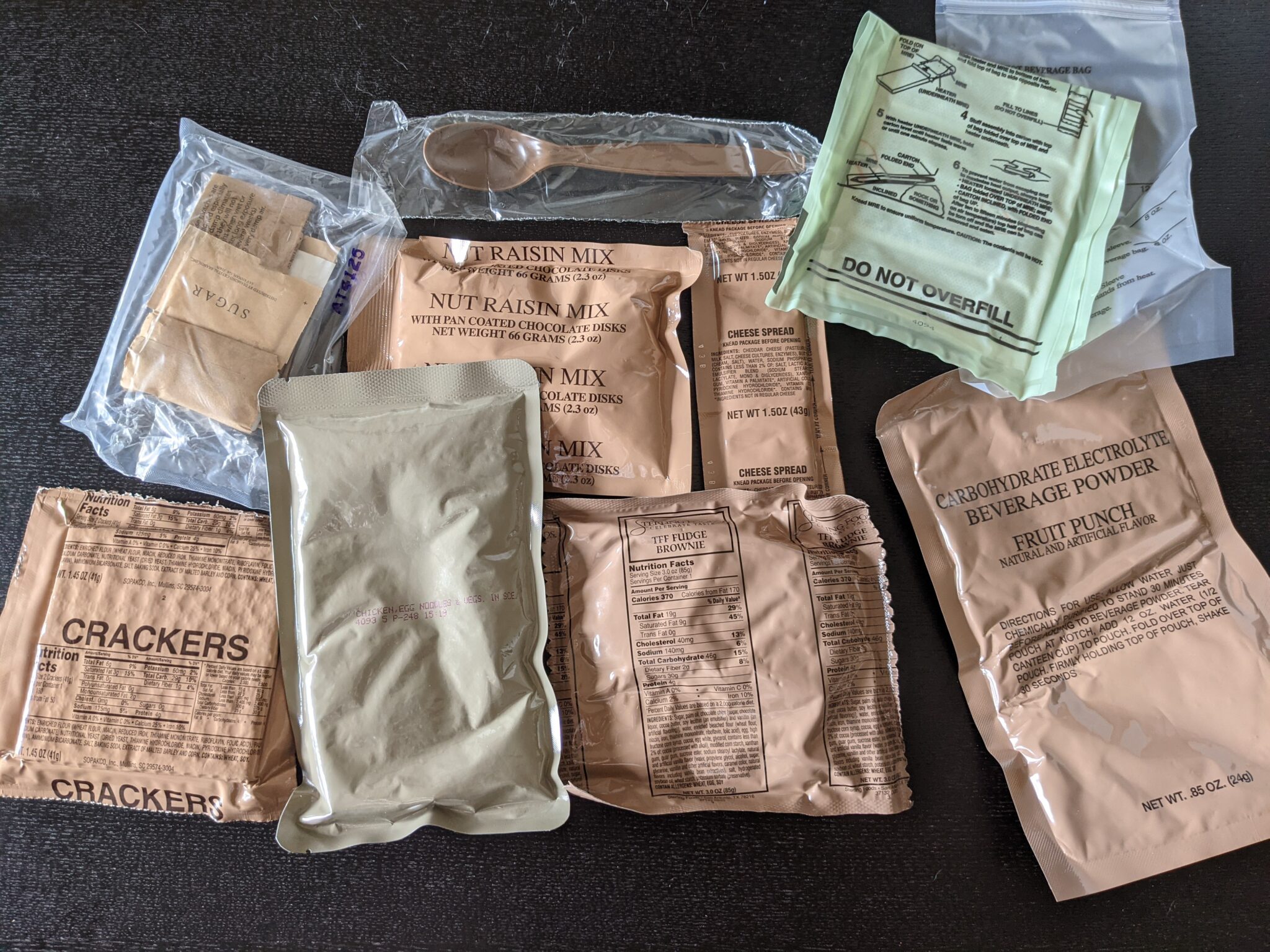 2014年製MREメニューNo.3 Chicken, Noodles and Vegetables, in sauce実食レビュー - MRE.JP