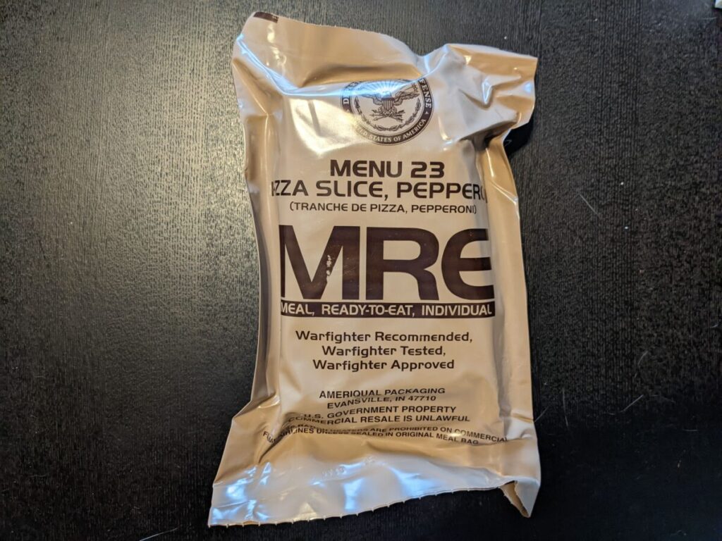 【米軍MREレーション】2018年製No.23「PIZZA SLICE, PEPPERONI」の実食レビュー！米軍待望のピザ！ - MRE.JP