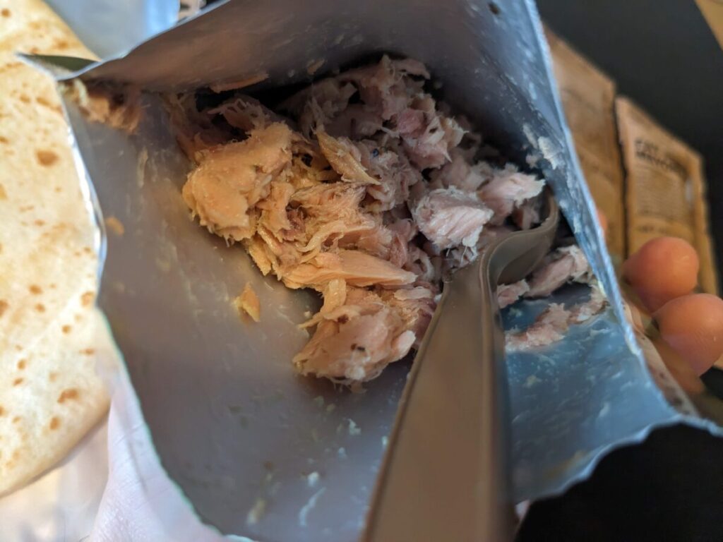 【写真のみ】2018年製米軍MREメニューNo.21「TUNA,CHUNK,LIGHT,WATER PACKED,LEMON PEPPER ...