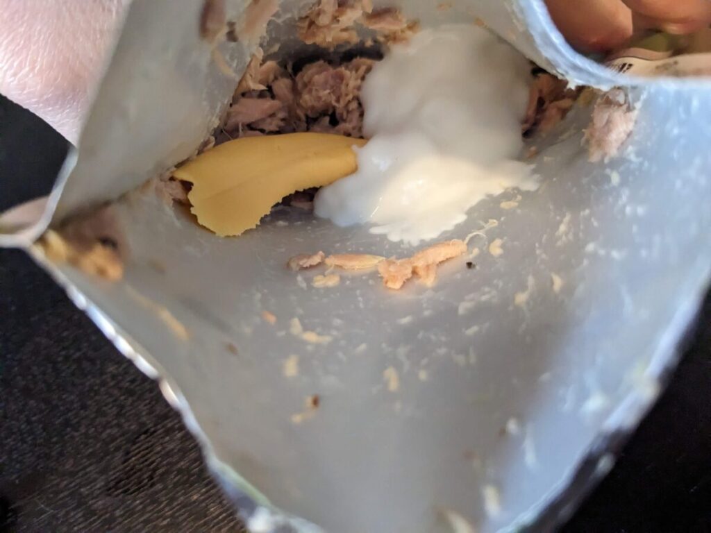 【写真のみ】2018年製米軍MREメニューNo.21「TUNA,CHUNK,LIGHT,WATER PACKED,LEMON PEPPER ...