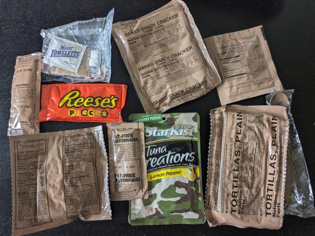 【写真のみ】2019年製米軍MREメニューNo.21「TUNA, CHUNK, LIGHT, WATER PACKED, LEMON ...