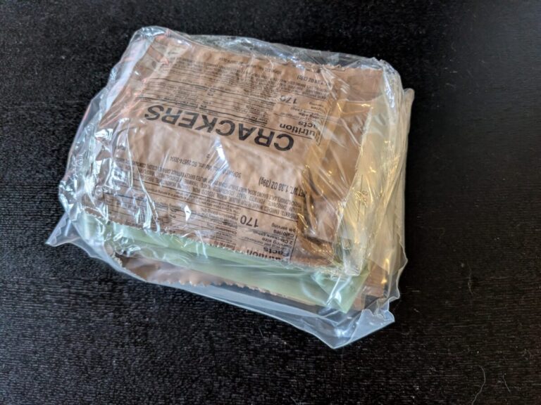 【写真のみ】2019年製米軍MREメニューNo.17「Pork Sausage Patty, Maple Flavored」 - MRE.JP