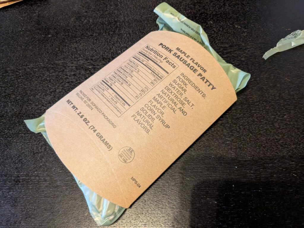 【写真のみ】2019年製米軍MREメニューNo.17「Pork Sausage Patty, Maple Flavored」 - MRE.JP