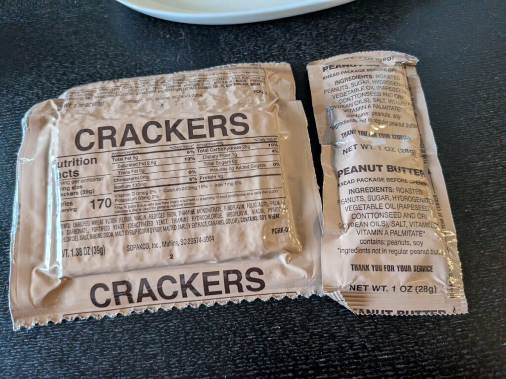 【写真のみ】2019年製米軍MREメニューNo.17「Pork Sausage Patty, Maple Flavored」 - MRE.JP